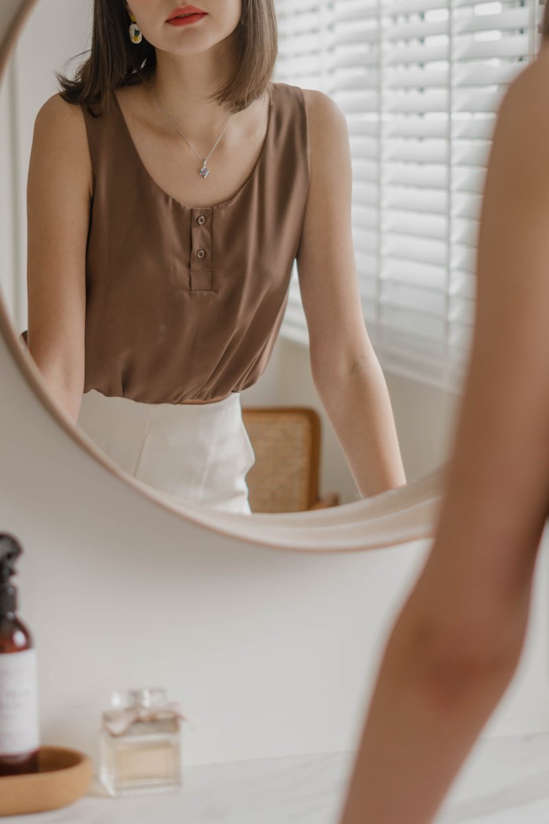 ACW Button Down U Neck Elastic Band Top in Chestnut | Anticlockwise